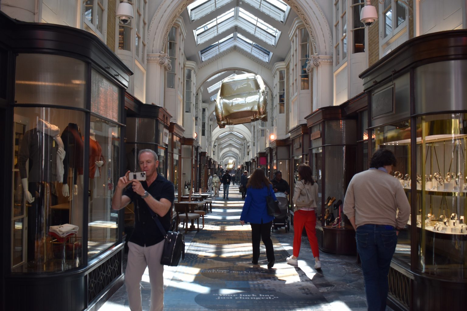 007 Store Opens in Burlington Arcade